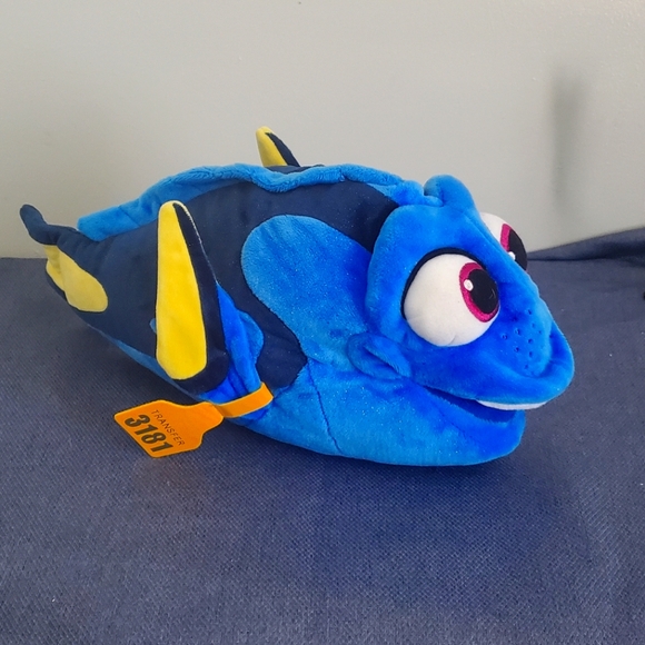 Toys | Disney Store Pixar Finding Dory Stuffed Animal Plushie Blue Tang ...